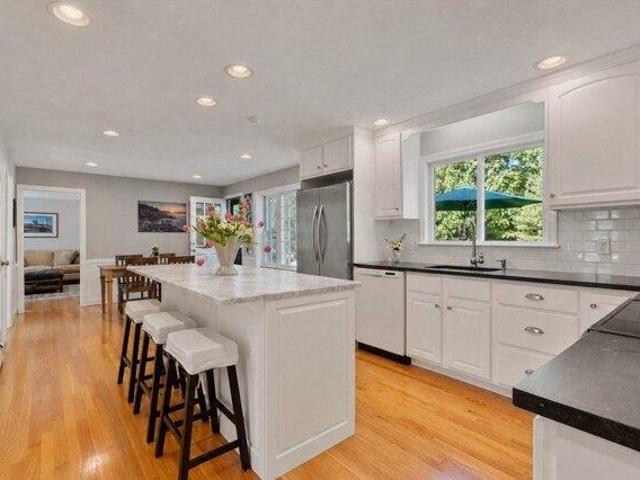 house with 4 bedroom, Acton MA ES103773729