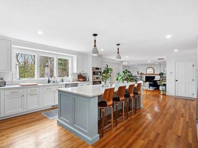 house with 4 bedroom, Acton MA ES103809435