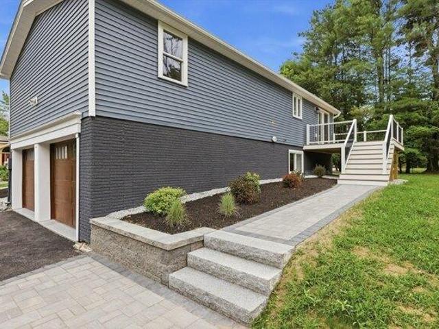 house with 4 bedroom, Acton MA ES104263595