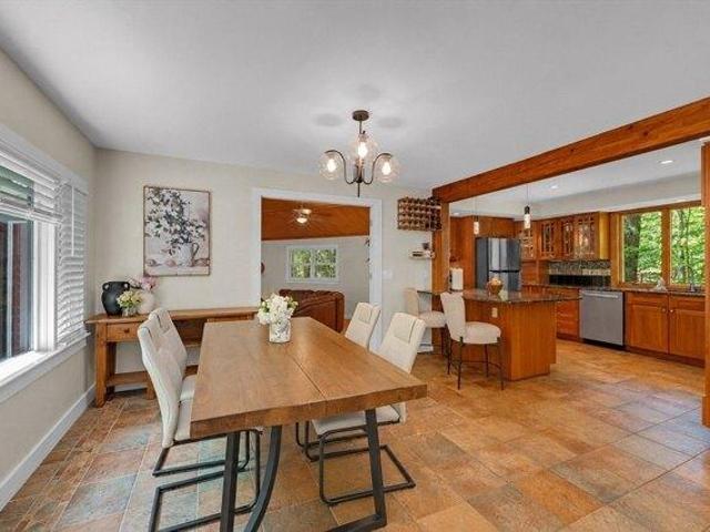 house with 4 bedroom, Acton MA ES104297848