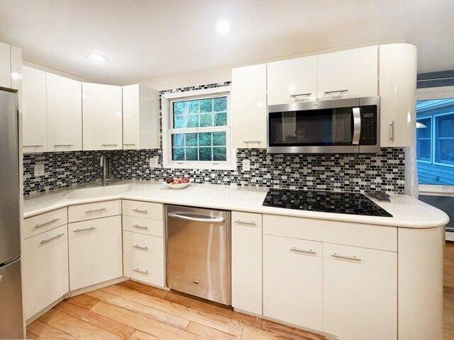 house with 4 bedroom, Acton MA ES104299809