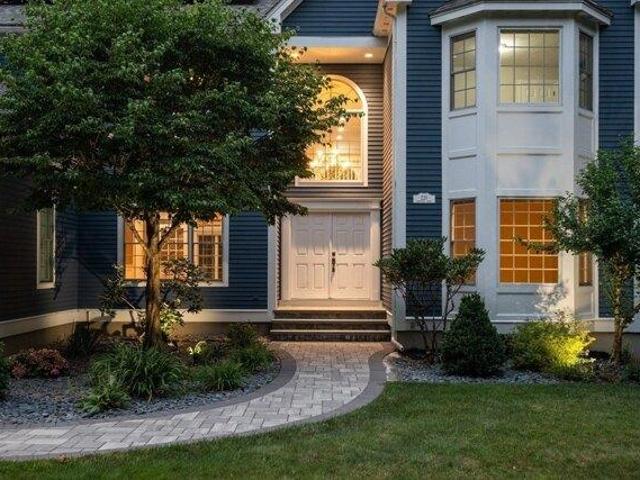 house with 4 bedroom, Acton MA ES104352429
