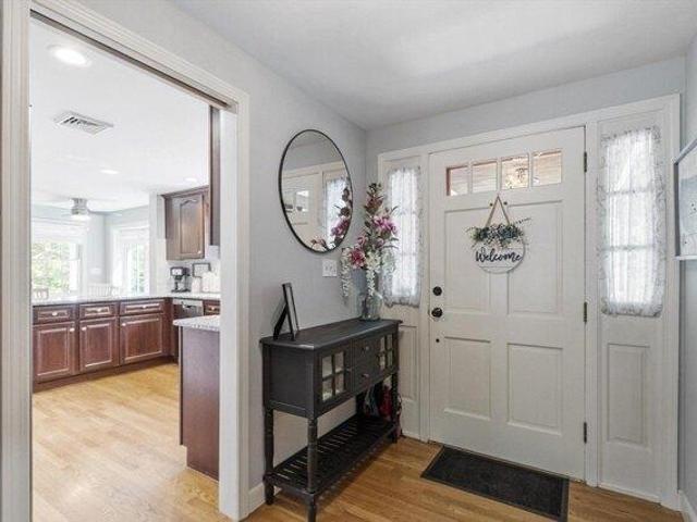 house with 4 bedroom, Acton MA ES104331180