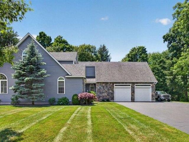 house with 4 bedroom, Acton MA ES104810755