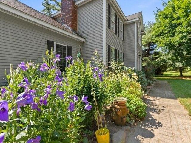 house with 4 bedroom, Acton MA ES105190530