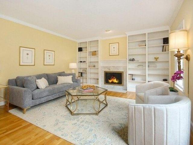house with 4 bedroom, Acton MA ES105191837