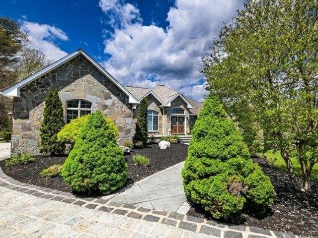house with 4 bedroom, Acushnet MA DS102284465
