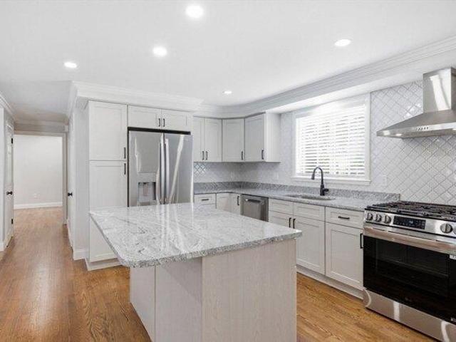 house with 4 bedroom, Acushnet MA ES105203667