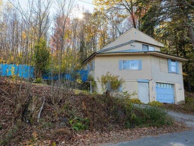 house with 4 bedroom, Acworth NH ES103185226