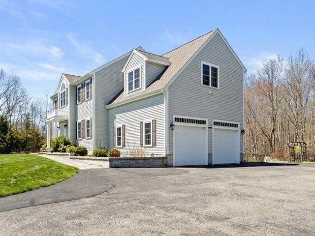 house with 4 bedroom, Abington MA ES103496611