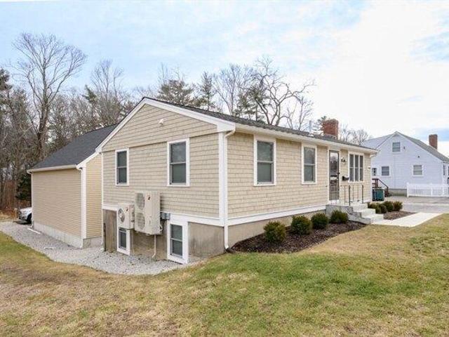 house with 4 bedroom, Abington MA ES104833035