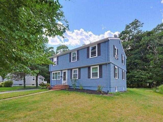 house with 4 bedroom, Abington MA ES105231289