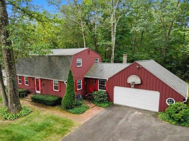 house with 4 bedroom, Agawam MA DLS102860964