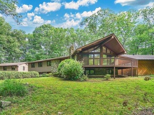 house with 4 bedroom, Agawam MA DS102478496