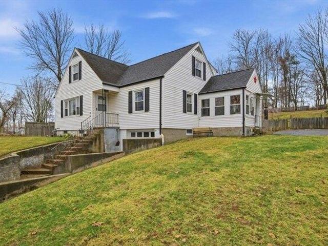 house with 4 bedroom, Agawam MA DS102372746