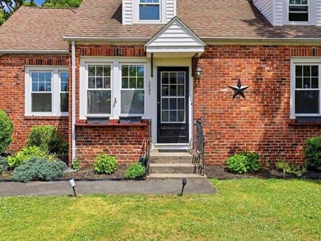 house with 4 bedroom, Agawam MA DS103436599