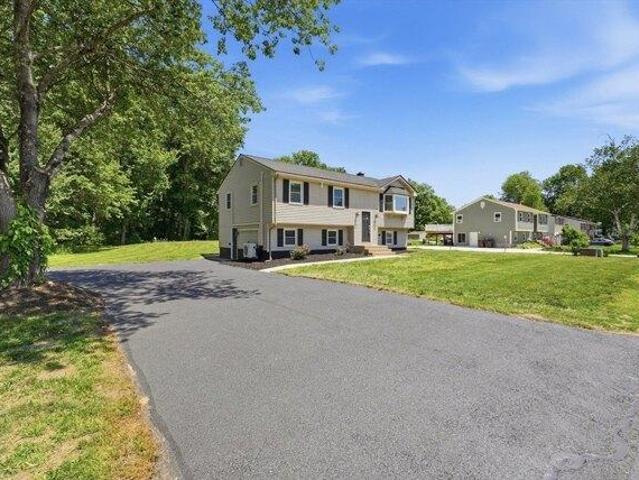 house with 4 bedroom, Agawam MA DS103224103