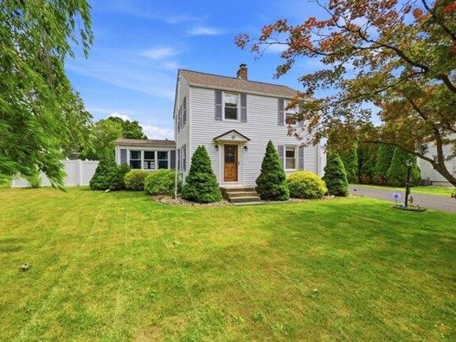house with 4 bedroom, Agawam MA DS104265403