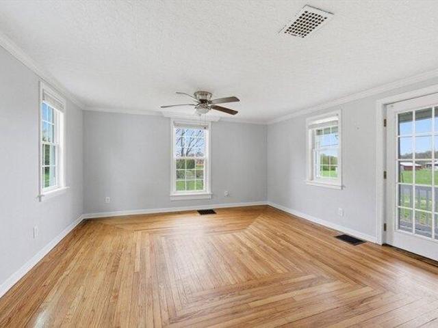 house with 4 bedroom, Agawam MA ES102860487