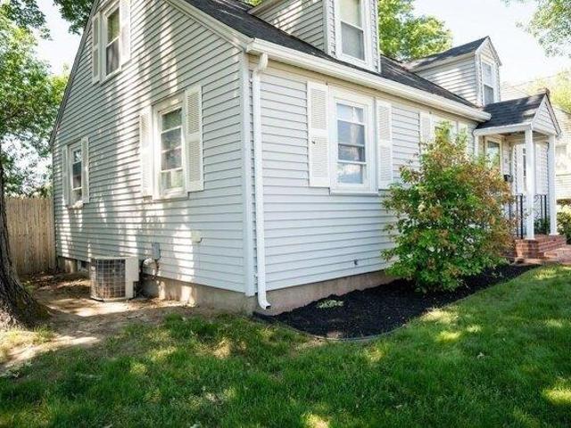 house with 4 bedroom, Agawam MA ES103159783