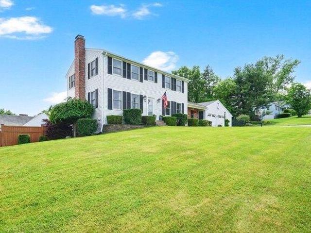 house with 4 bedroom, Agawam MA ES103247797