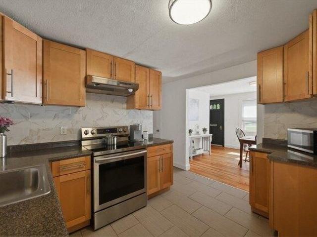 house with 4 bedroom, Agawam MA ES105158656