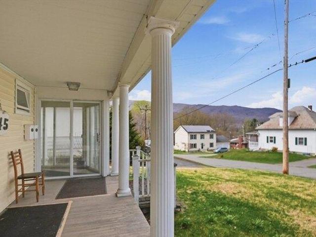 house with 4 bedroom, Adams MA DLS102089318