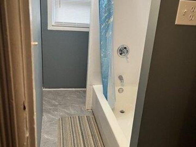 house with 4 bedroom, Adams MA ES103073529