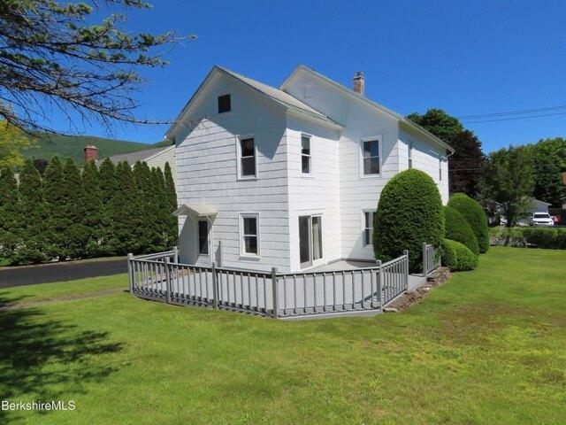 house with 4 bedroom, Adams MA ES104852012