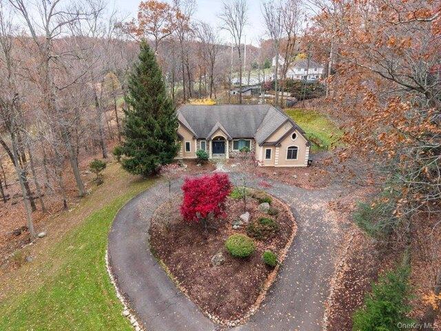 house with 4 bedroom, Airmont NY ES105191380