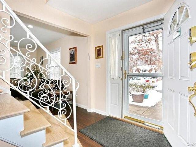 house with 4 bedroom, Airmont NY ES103601832