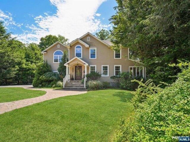 house with 4 bedroom, Allendale NJ DS104188518