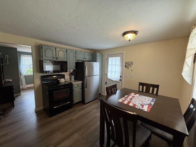 house with 4 bedroom, Allenstown NH ES104808668