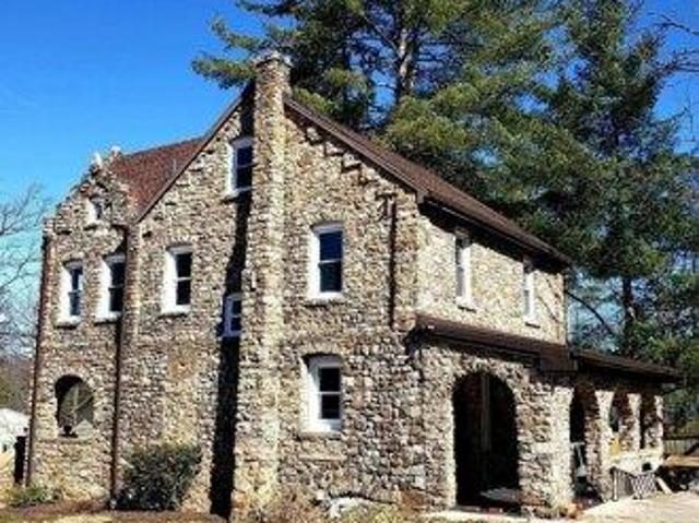 house with 4 bedroom, Altoona PA DS91637192