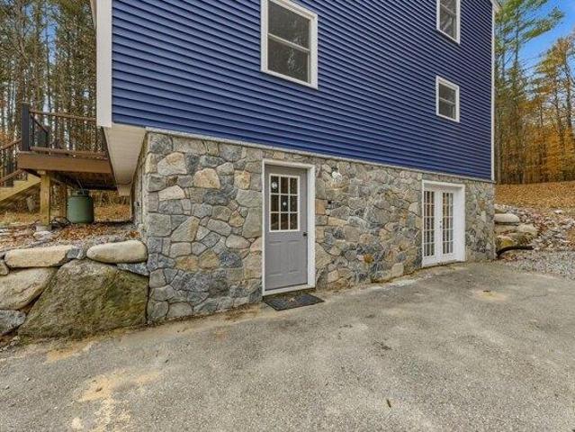 house with 4 bedroom, Alton NH ES103101762