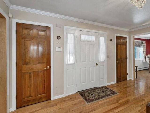 house with 4 bedroom, Alton NH ES103444419