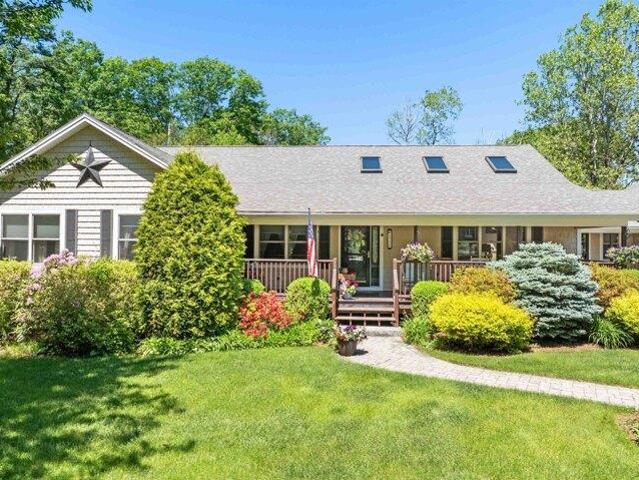 house with 4 bedroom, Alton NH ES104812142