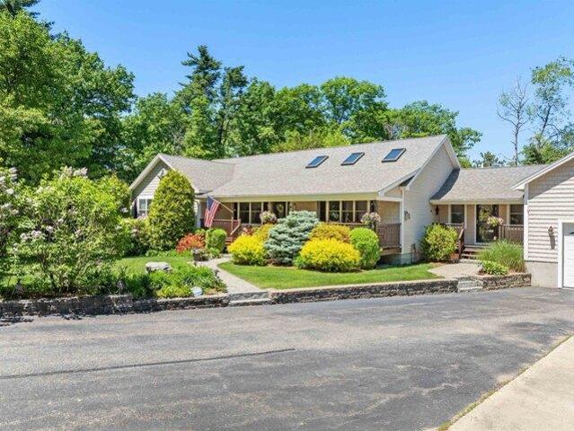 house with 4 bedroom, Alton NH ES105176330