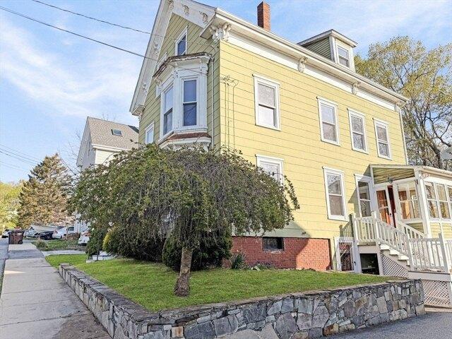 house with 4 bedroom, Amesbury MA DLS102156874