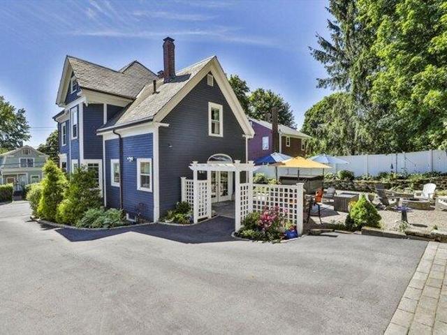 house with 4 bedroom, Amesbury MA ES104150060