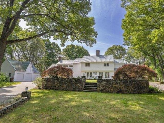house with 4 bedroom, Amesbury MA ES104409909