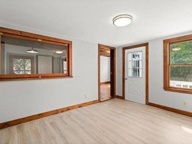 house with 4 bedroom, Amesbury MA ES105040882