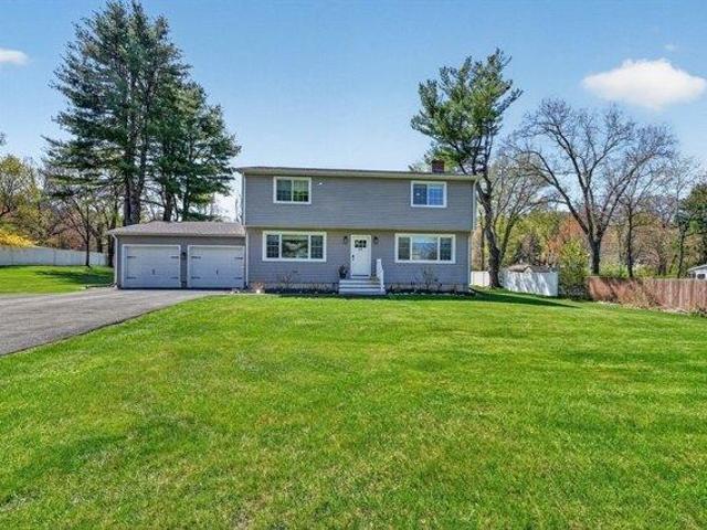 house with 4 bedroom, Amherst MA DLS101783157