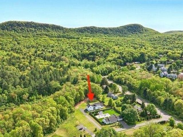 house with 4 bedroom, Amherst MA DLS102559605