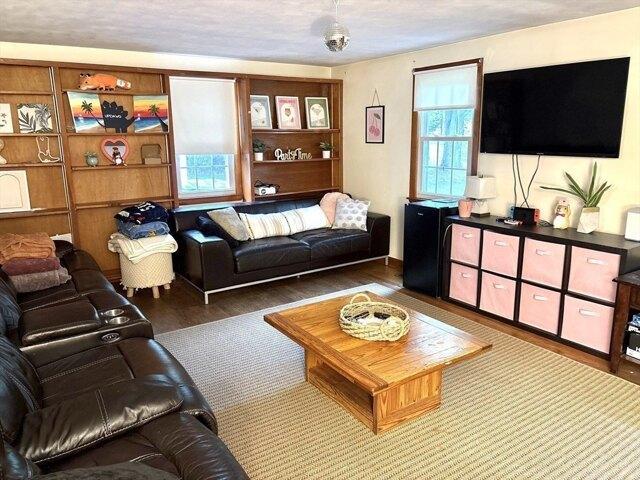 house with 4 bedroom, Amherst MA DS103070805