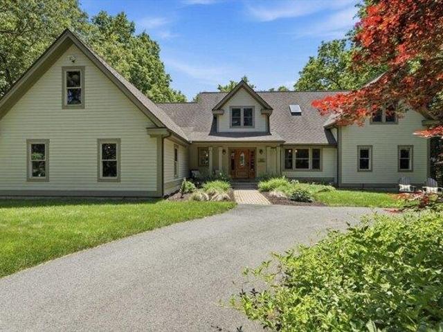 house with 4 bedroom, Amherst MA DS103774572