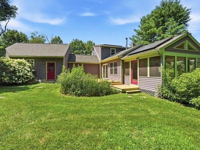 house with 4 bedroom, Amherst MA ES105040455