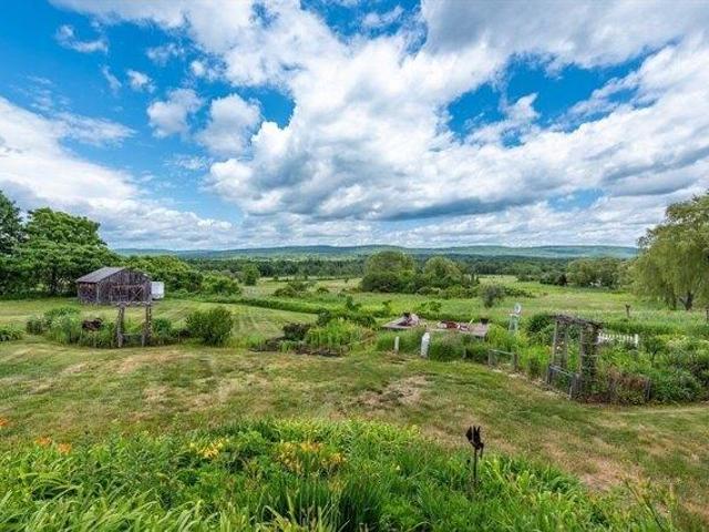 house with 4 bedroom, Amherst MA ES105061335