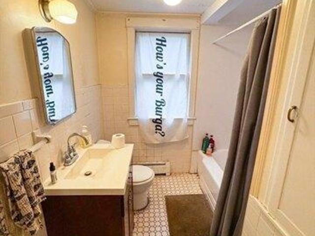 house with 4 bedroom, Amherst MA ES105080586