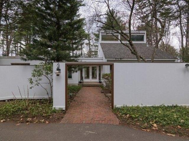house with 4 bedroom, Amherst MA ES103099028